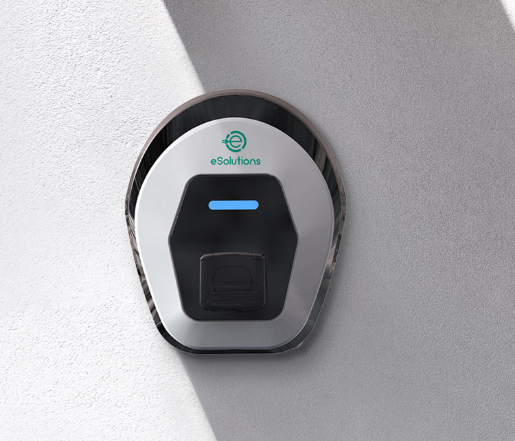 Free2move eSolutions, recharge de voiture électrique ou hybride
